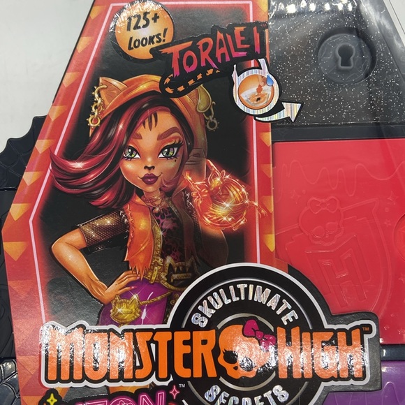 monster high | Toys | Monster High Skulltimate Secrets Neon Frights ...